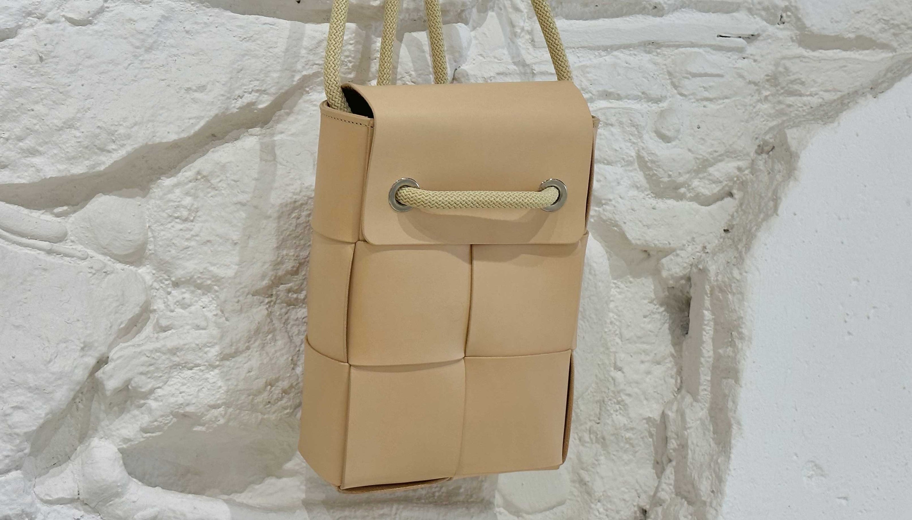 Woven Leather Bags: Timeless Craftsmanship Meets Modern Style